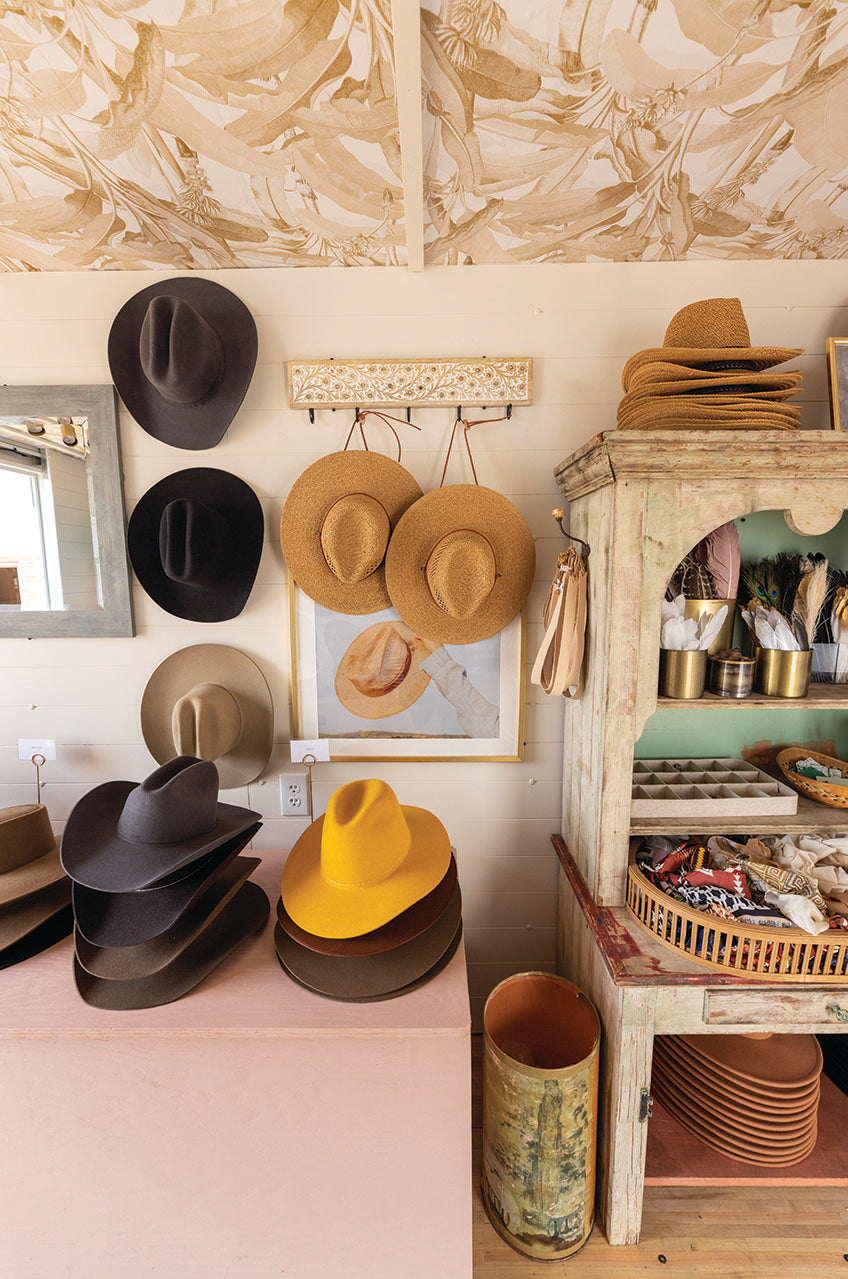 Hat Bar + Boutique Truck – Flea Style